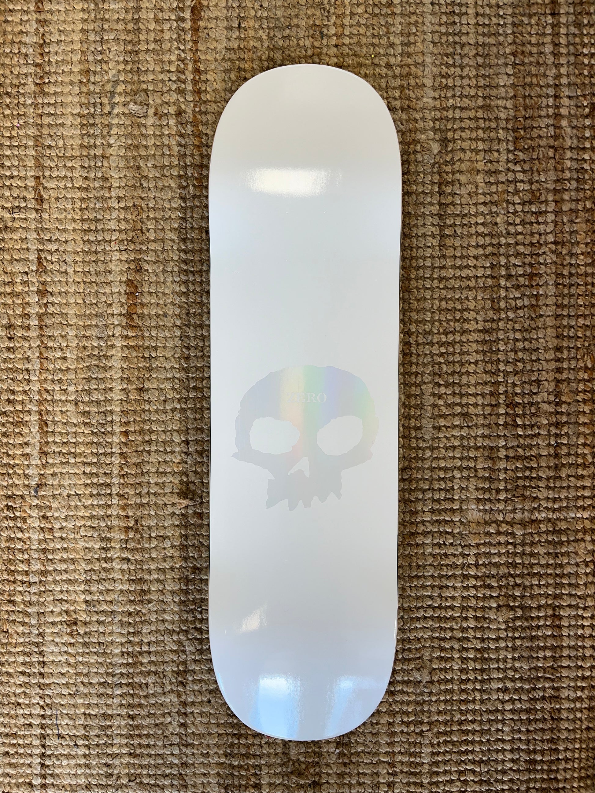 ZERO CURB SHAPE 8.75 Zero Single Skull Silver/White – Greater skateshop